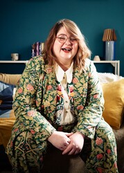 Lizzie Huxley-Jones | Official Publisher Page | Simon & Schuster