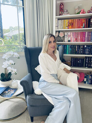 Elise Helliwell | Official Publisher Page | Simon & Schuster AU