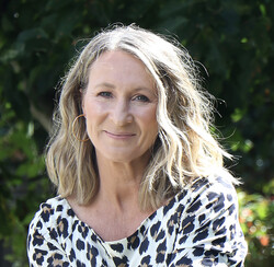 Kate Halfpenny | Official Publisher Page | Simon & Schuster