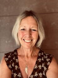 Sheila Knaggs | Official Publisher Page | Simon & Schuster AU