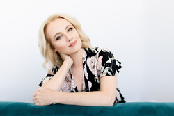 Christine Newell | Official Publisher Page | Simon & Schuster AU