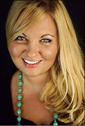 Liz Funk | Official Publisher Page | Simon & Schuster AU