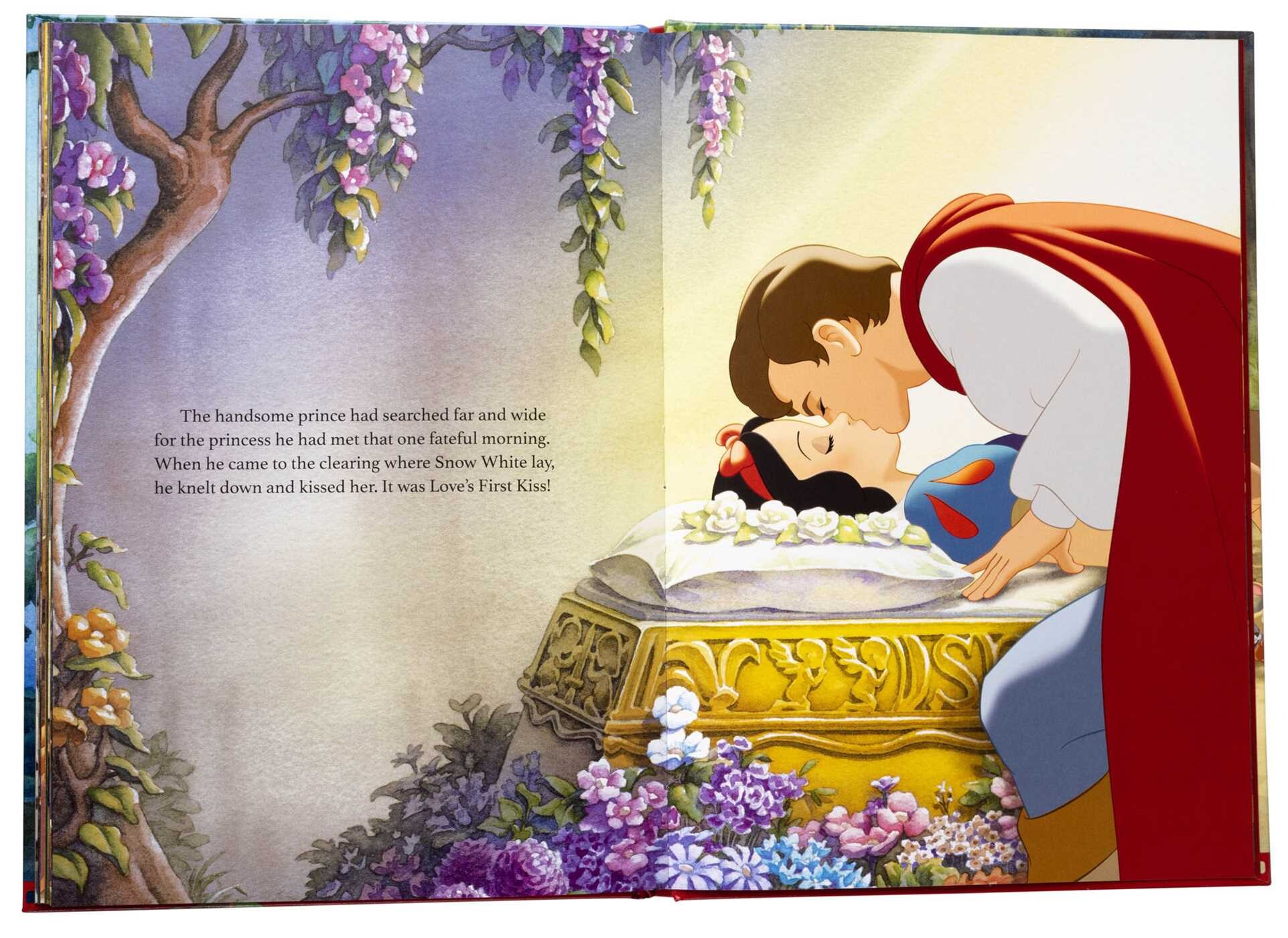 Disney: Snow White | Book by Editors of Studio Fun International ...