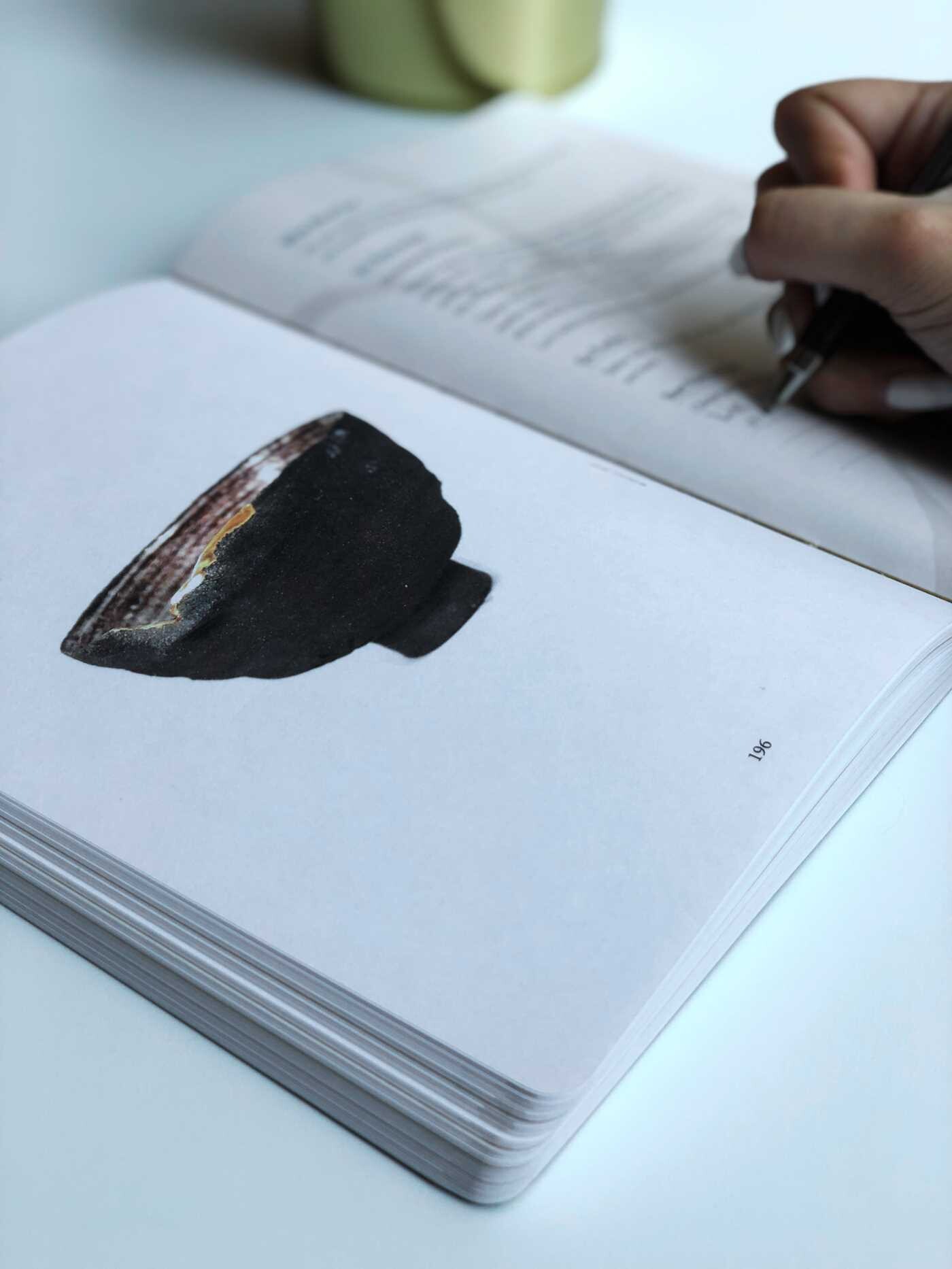 Kintsugi | Book by Céline Santini | Official Publisher Page | Simon ...