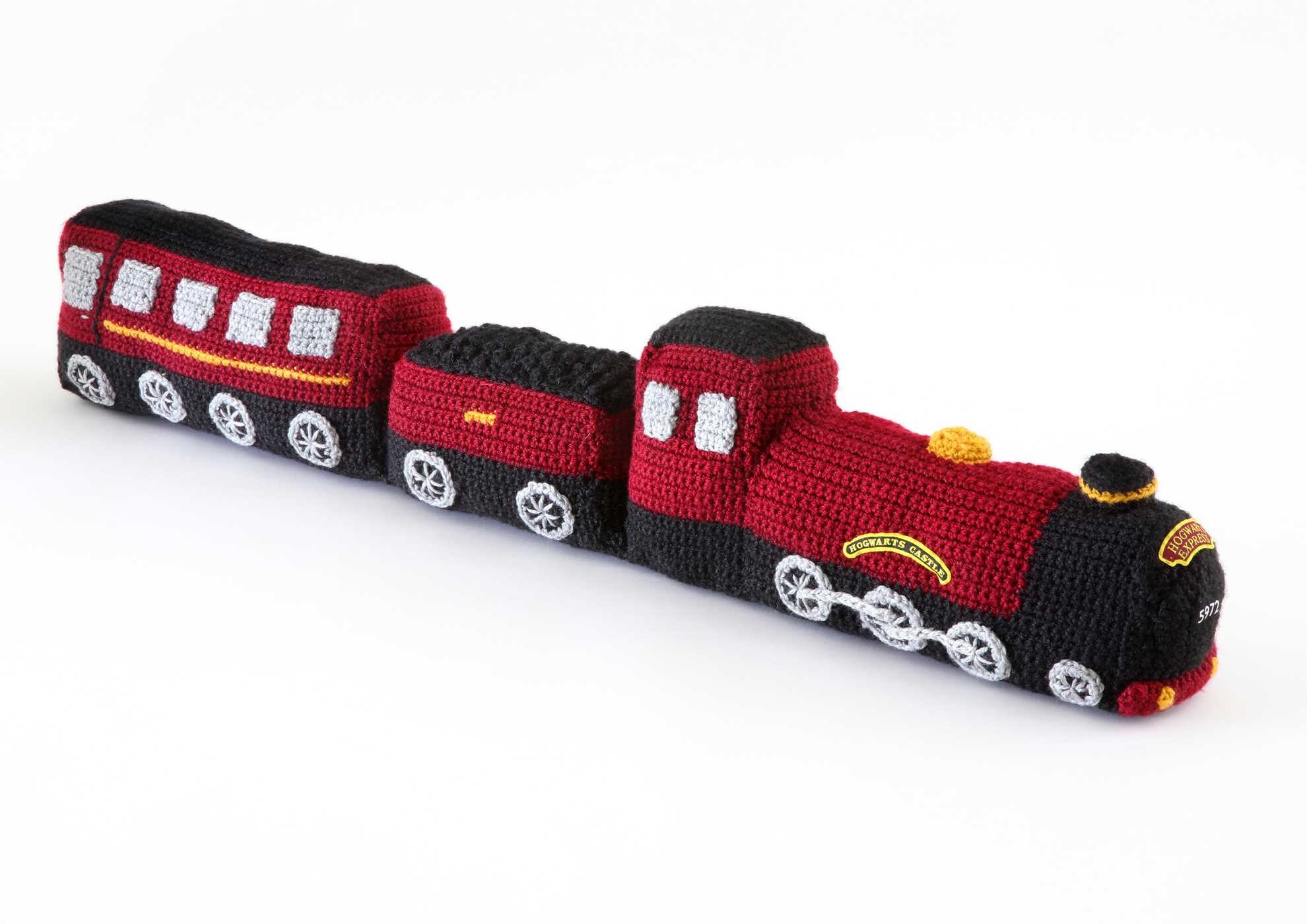 Harry Potter: Hogwarts Express Draft Stopper Crochet Kit - Book Summary ...
