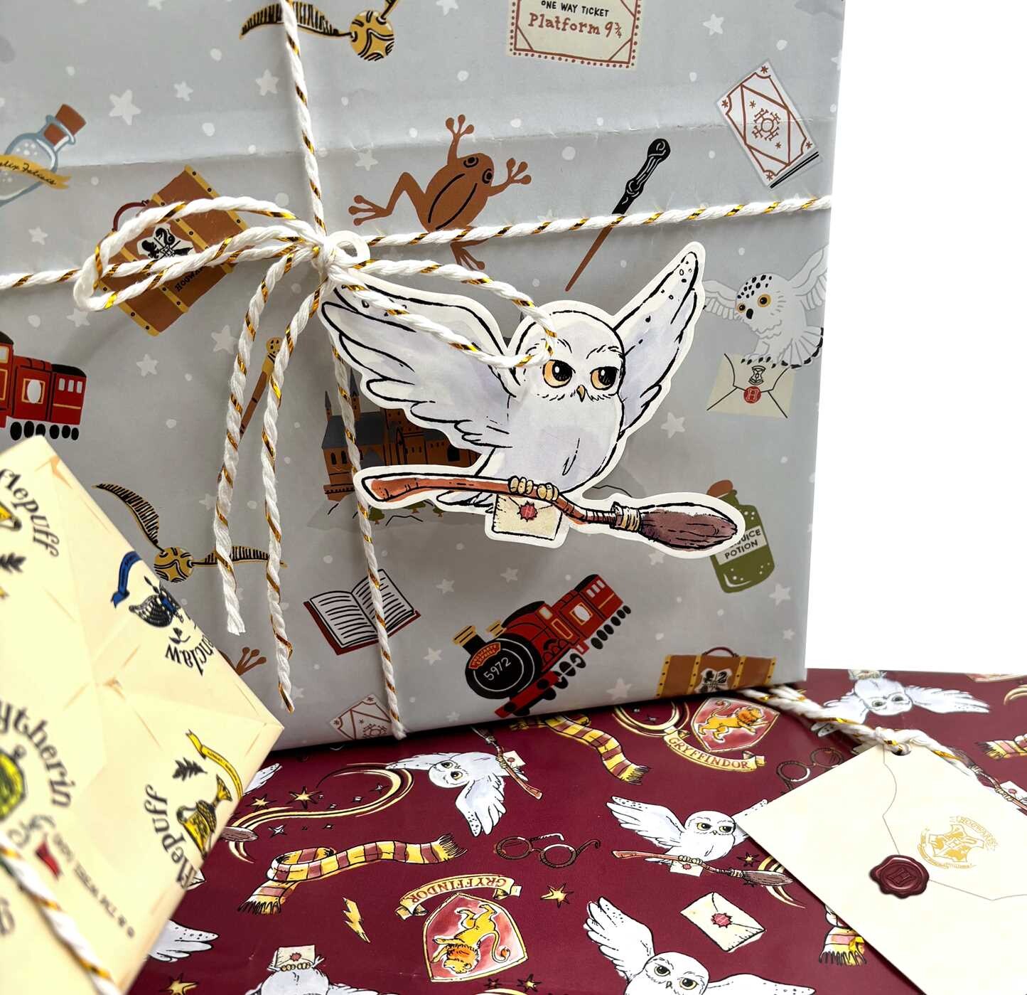 Harry Potter: Hogwarts Gift Wrap Stationery Set - Book Summary & Video ...