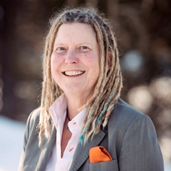 Ronica Roth | Official Publisher Page | Simon & Schuster